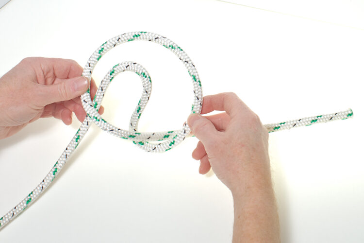 How to Tie a Slipped Overhand Knot – Mother Earth News